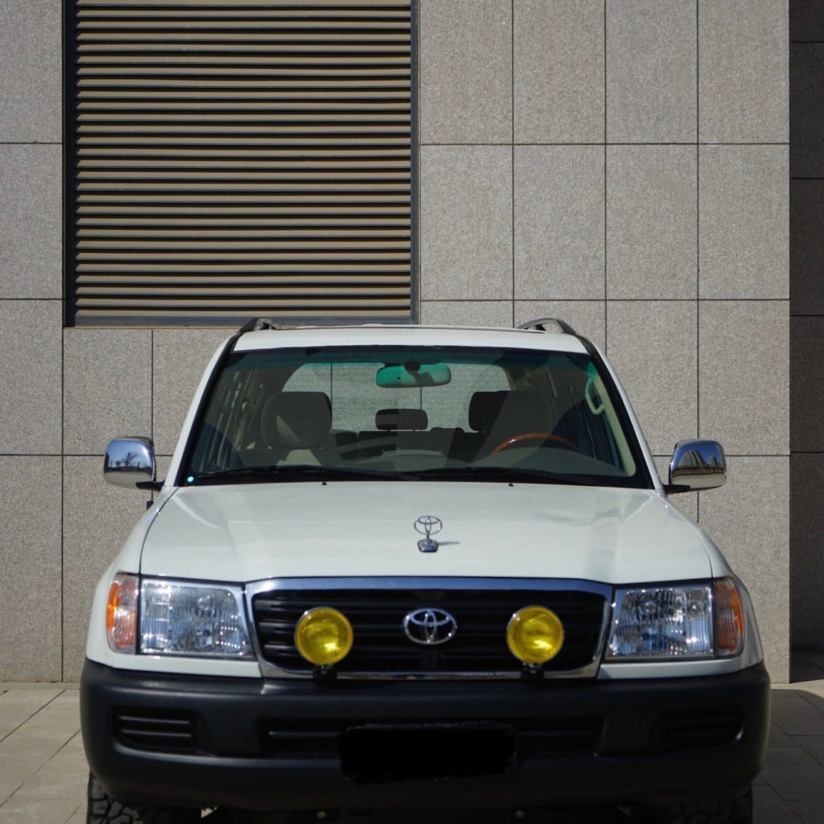 Toyota Landcruiser 100 series – AkiOverland