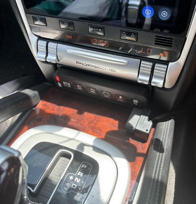 Toyota Landcruiser 200 series – AkiOverland